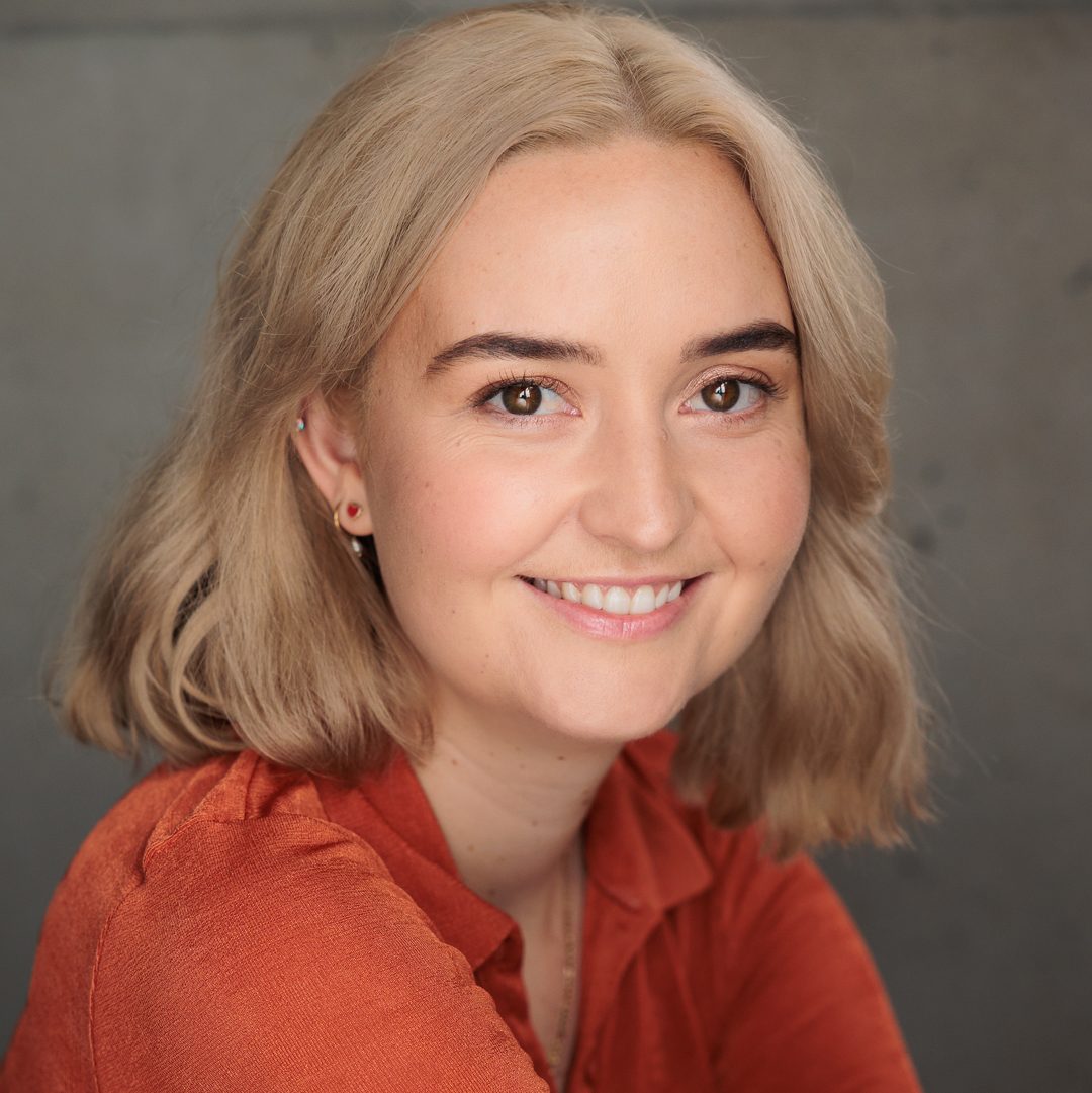 VOICE OVER – Anna Clark – Actor